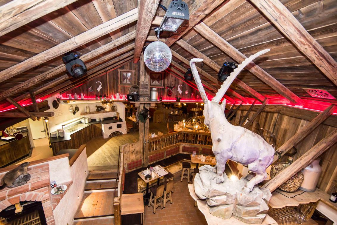 Koch bei Almrausch Erlebnisrestaurant in Samnaun - Rolling Pin