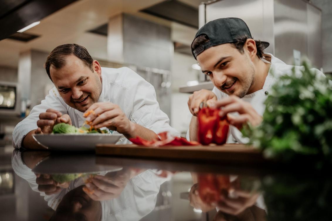 Commis Patissier bei Hotel Goldener Hirsch A LUXURY COLLECTION HOTEL in ...