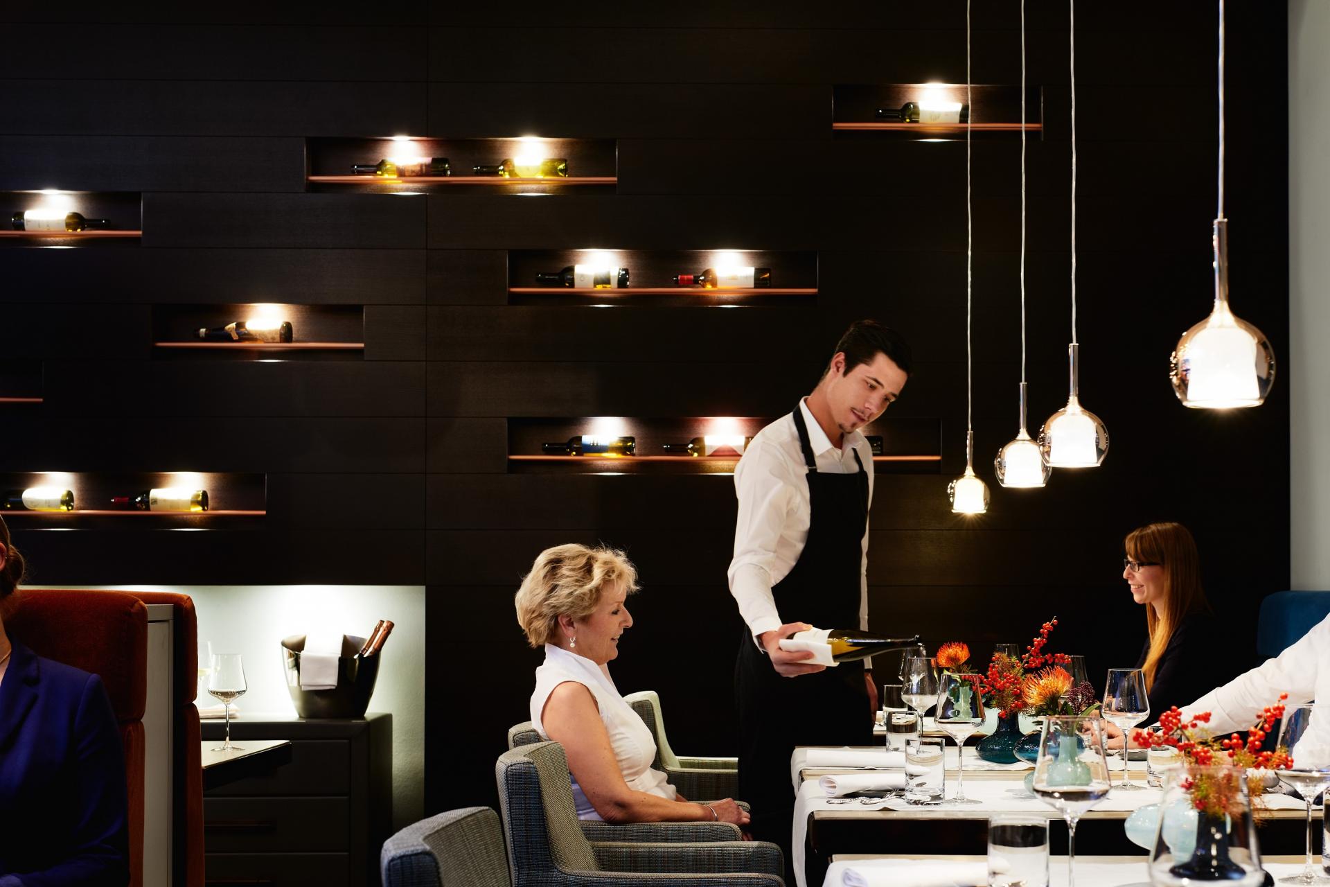 Commis de Rang (m | w | d), Chef de Rang (m | w | d) bei RD Gastro e ...